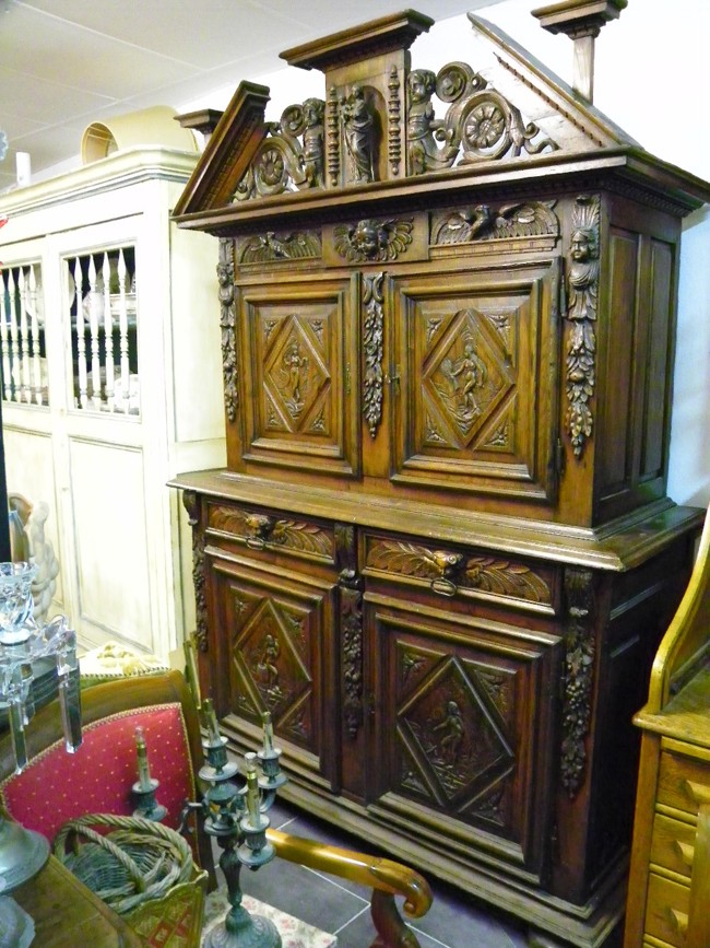 Buffet Renaissance fin XVII région Abbeville